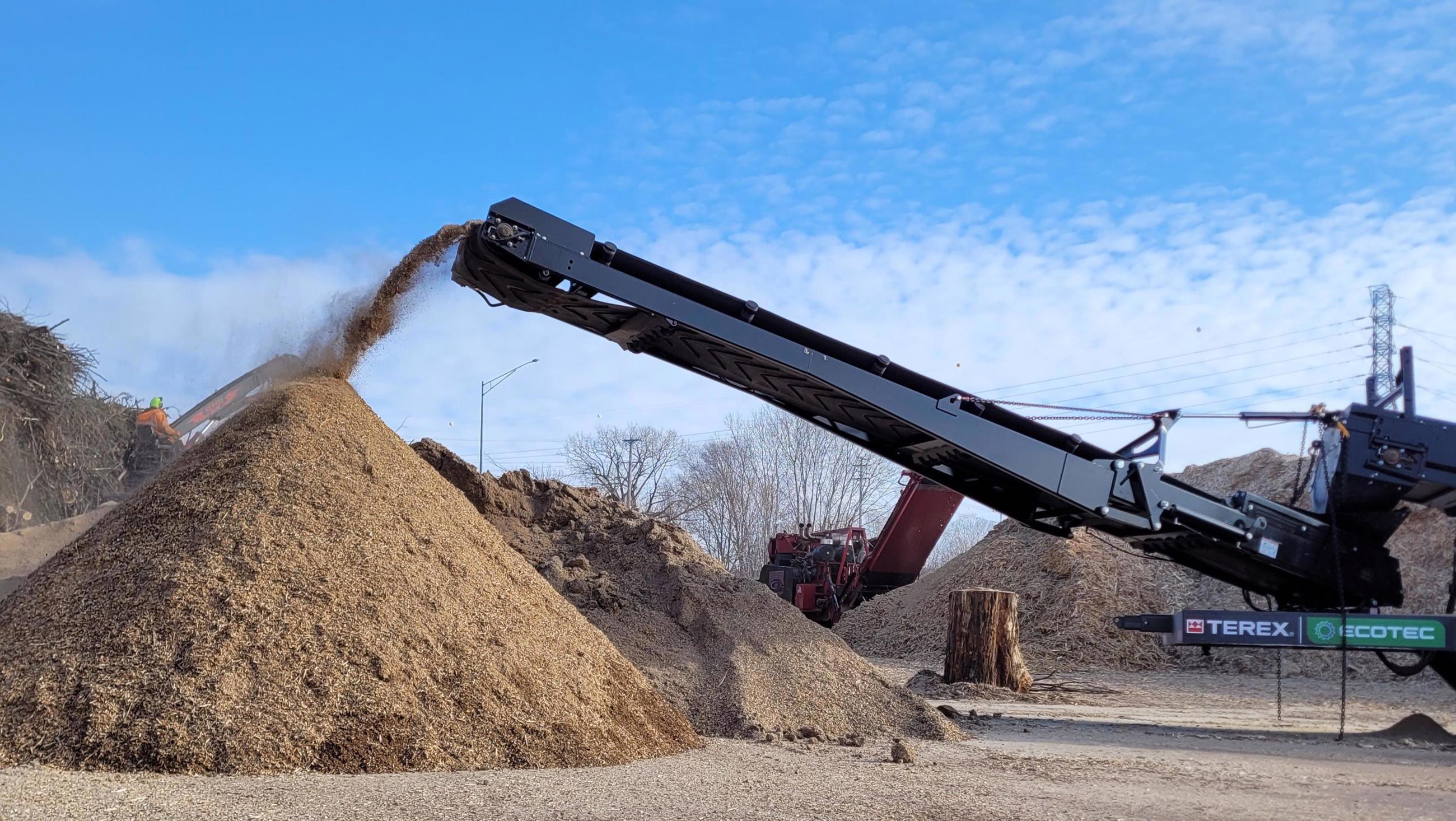 Premium Mulch | Davey Tree