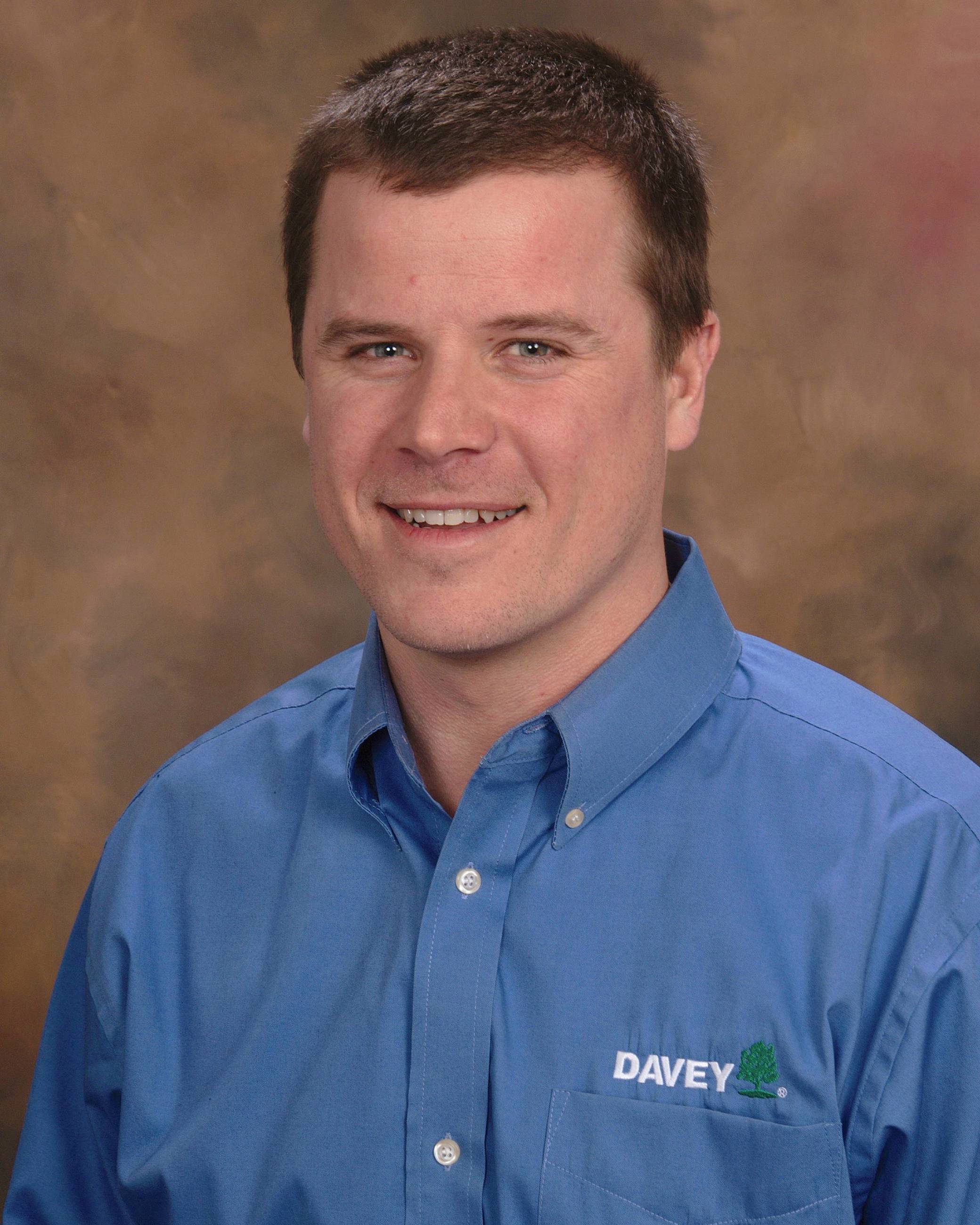 Tree Services Near North Milwaukee, WI | Davey Tree